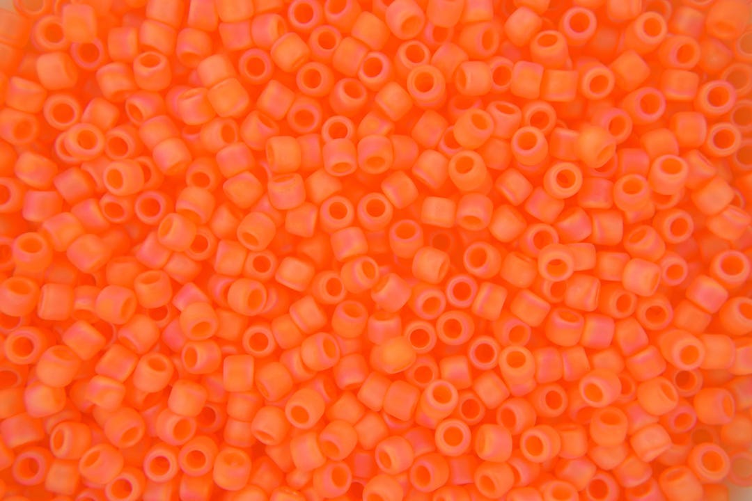 10g TOHO 8/0 Round Japanese Beads 3mm 174BF Transparent Rainbow Frosted ...