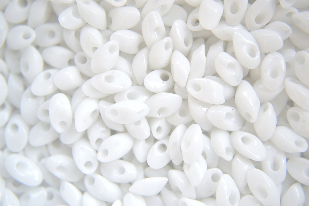 10g MIYUKI Long Magatama Japanese Beads 4x7mm Opaque Chalk White Unique ...