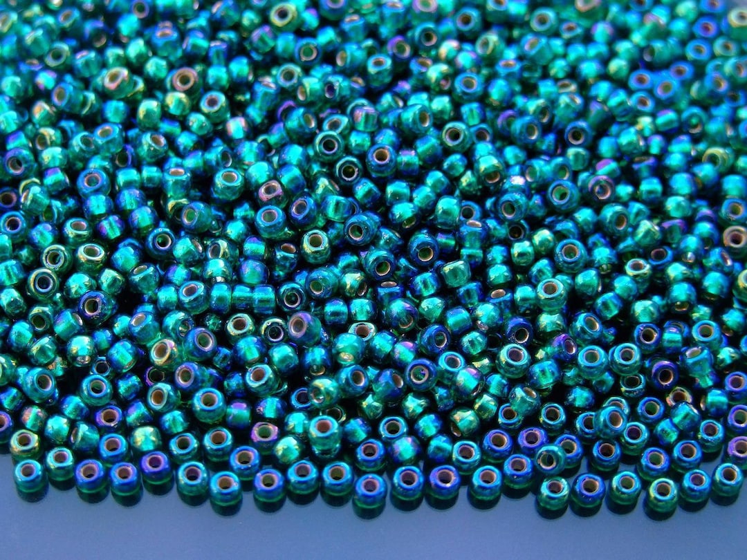 10g MIYUKI 8/0 Round Japanese Seed Beads 3mm 91017 Silver Lined Emerald ...