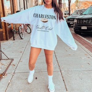 6 Editable Girls Club Bachelorette Party Logo Pack | Canva Templates ...