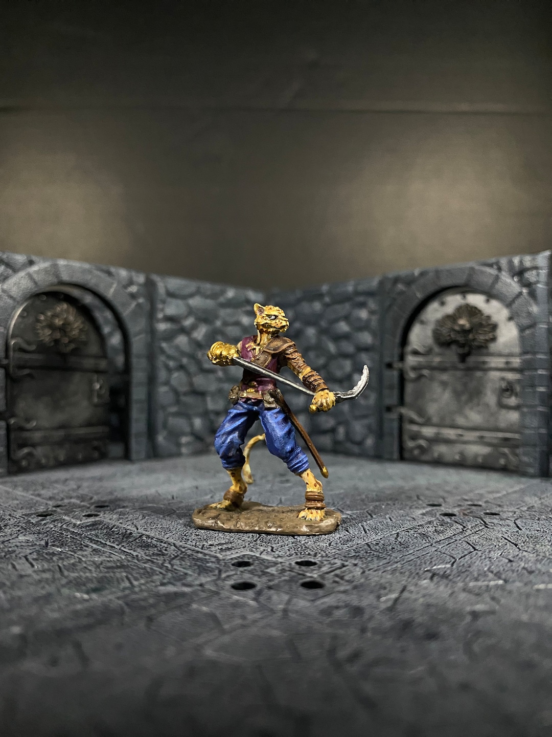 D&D Painted Miniature - Tabaxi Rogue/thief/fighter/bard - Etsy