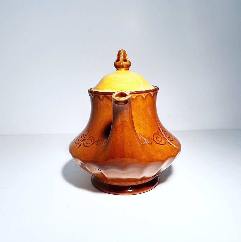 Vernon Ware Porcelain Teapot by Metlox. Circa 1980 - Etsy