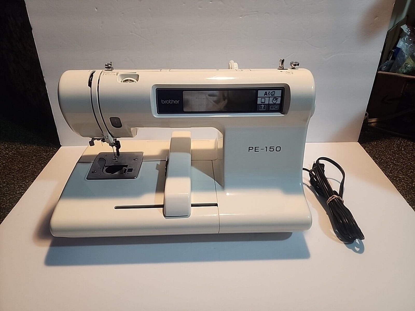Brother PE-150 Embroidery Sewing Machine White Computerized Auto ...