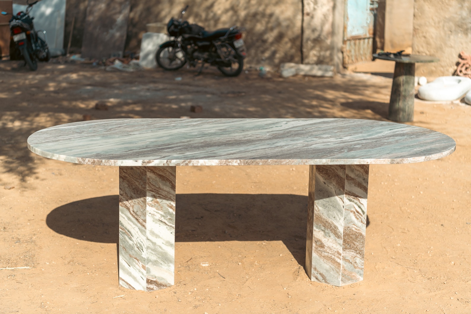 Fantasy Brown Dining Table- Dinning Table for 8 People - Stone Table ...