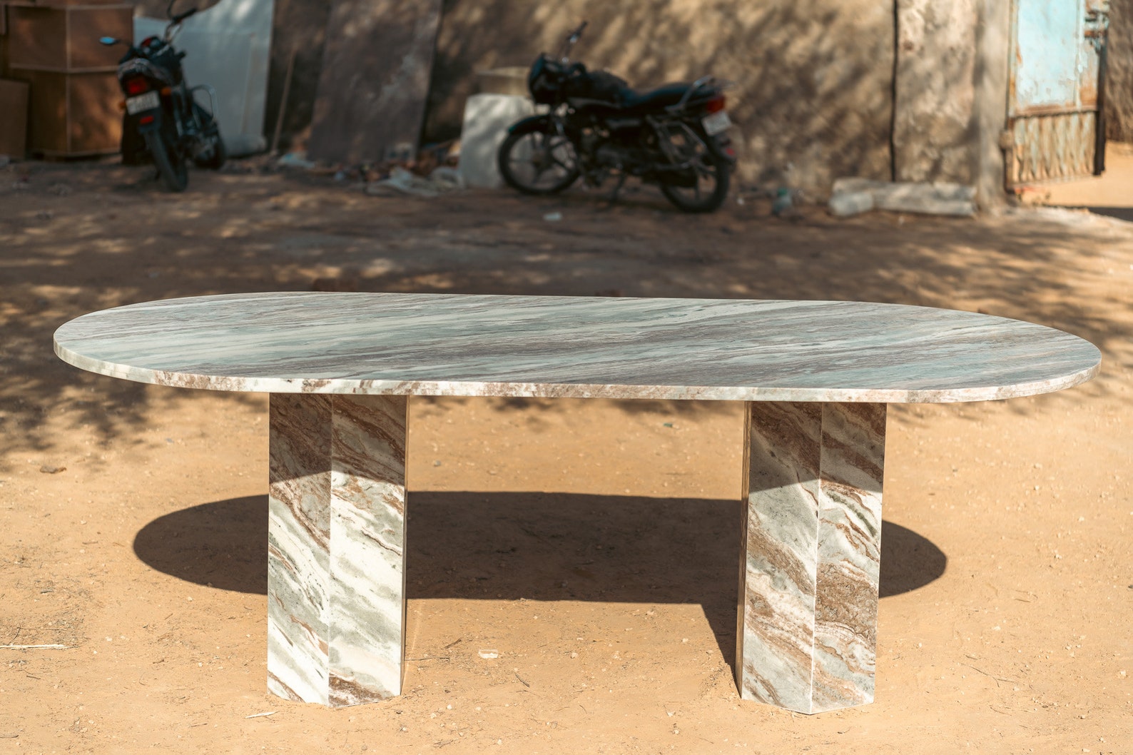 Fantasy Brown Dining Table- Dinning Table for 8 People - Stone Table ...