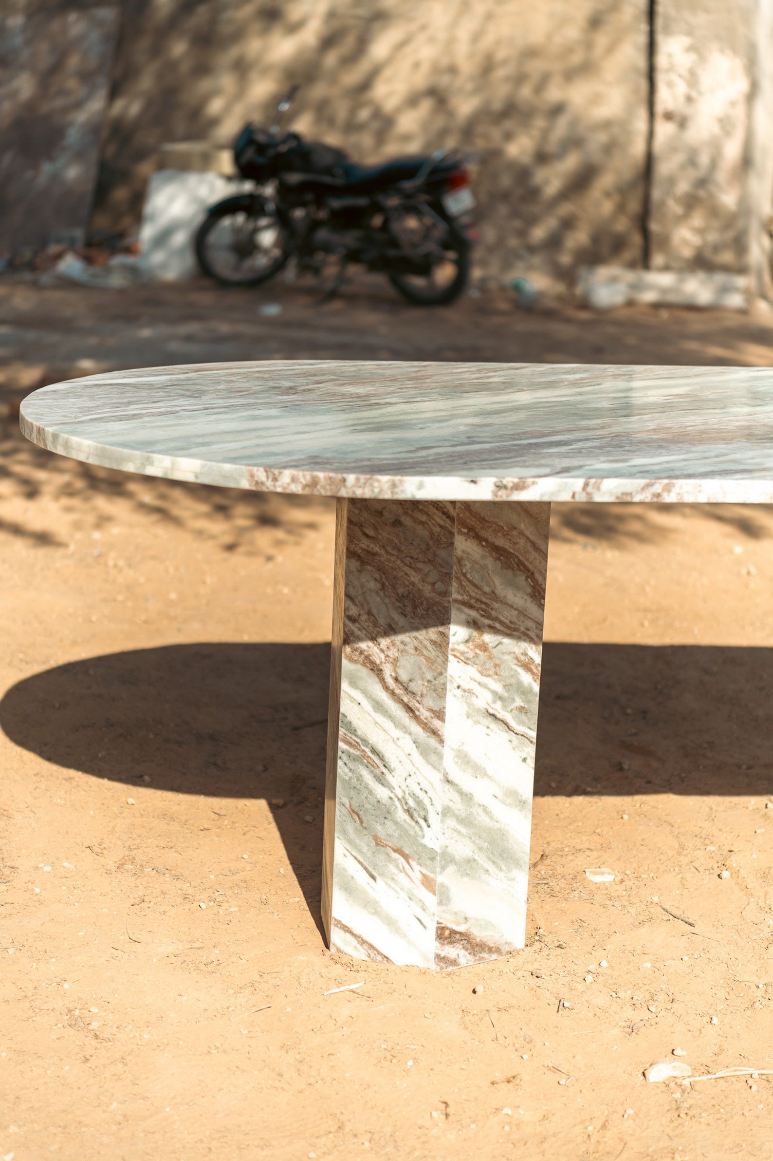 Fantasy Brown Dining Table- Dinning Table for 8 People - Stone Table ...