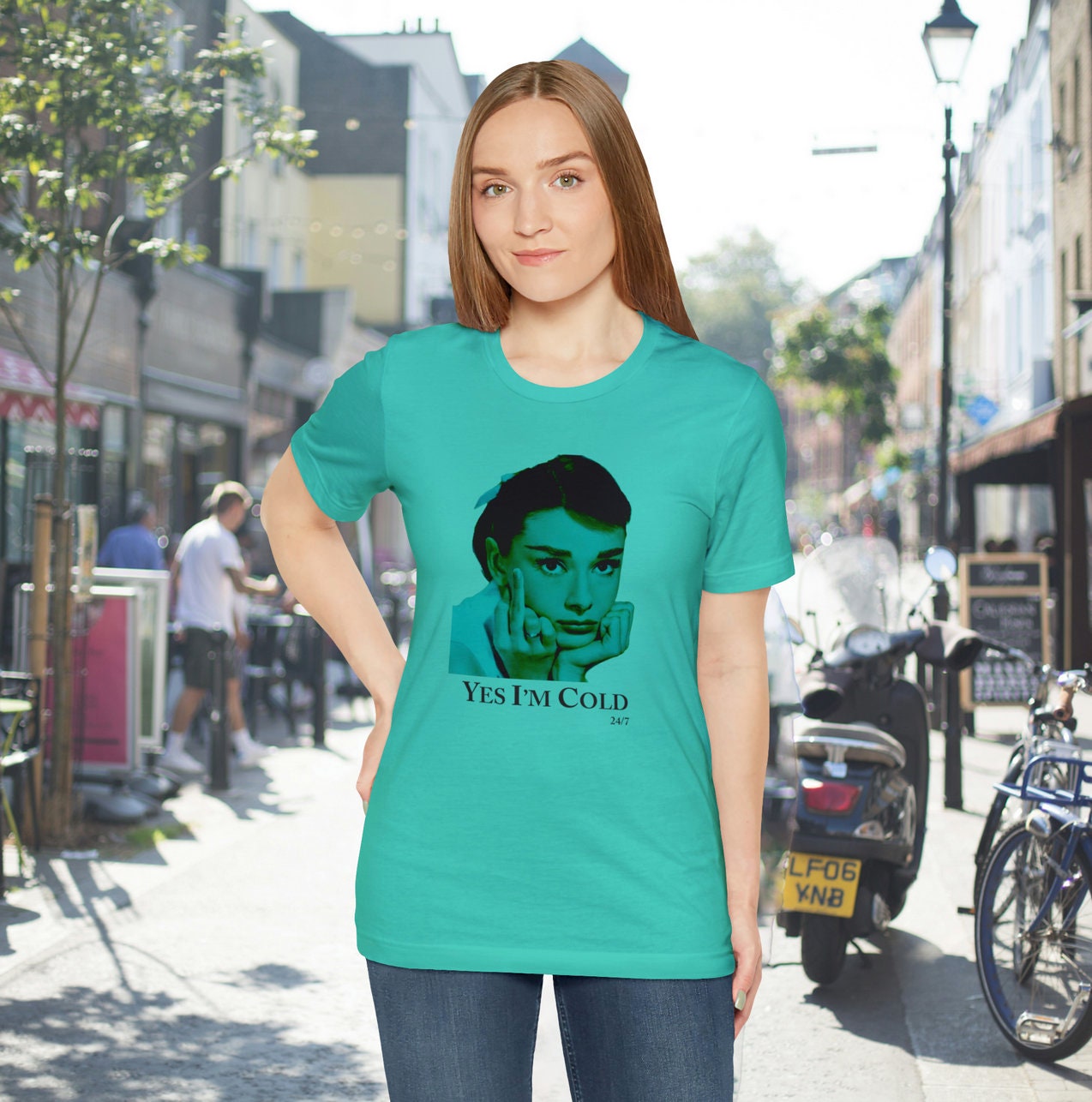 Audrey Hepburn Middle Finger Tee in Tiffany Colors: Yes, I'm Cold - Etsy UK