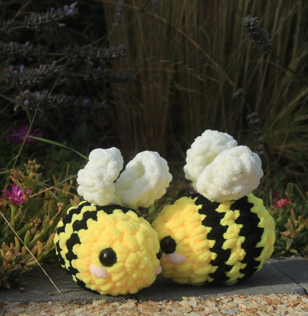 Bee Crochet Plushie, Amigurumi - Etsy
