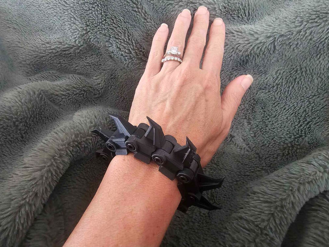 Metalhead/edm/cosplay/anime Chainsaw Tooth Bracelet - Etsy