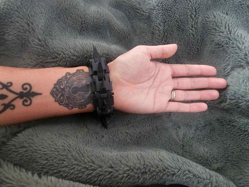 Metalhead/edm/cosplay/anime Chainsaw Tooth Bracelet - Etsy