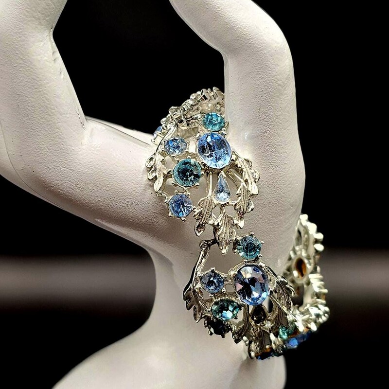 Lisner Silver Leaves Blue - Etsy