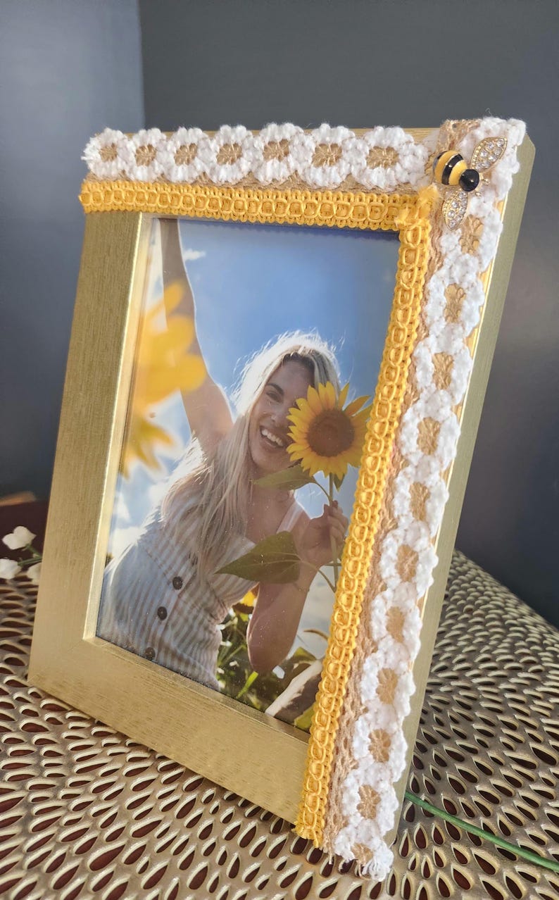 Bee Lovely-bee Photo Frame - Etsy
