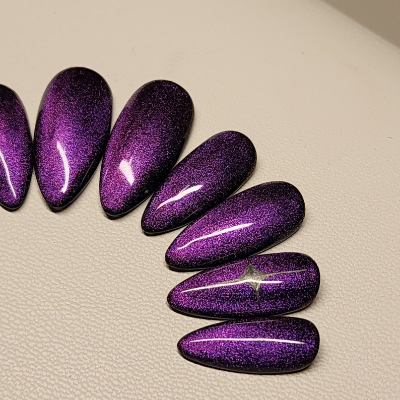 Cat Eye Press on Nails - Etsy