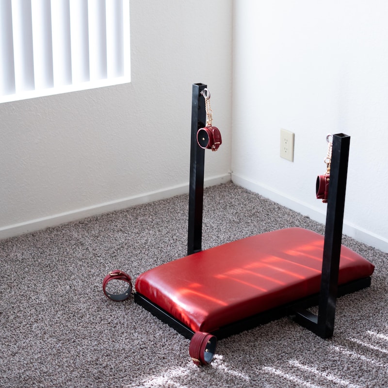 Breeding Bench With Restraint - Etsy