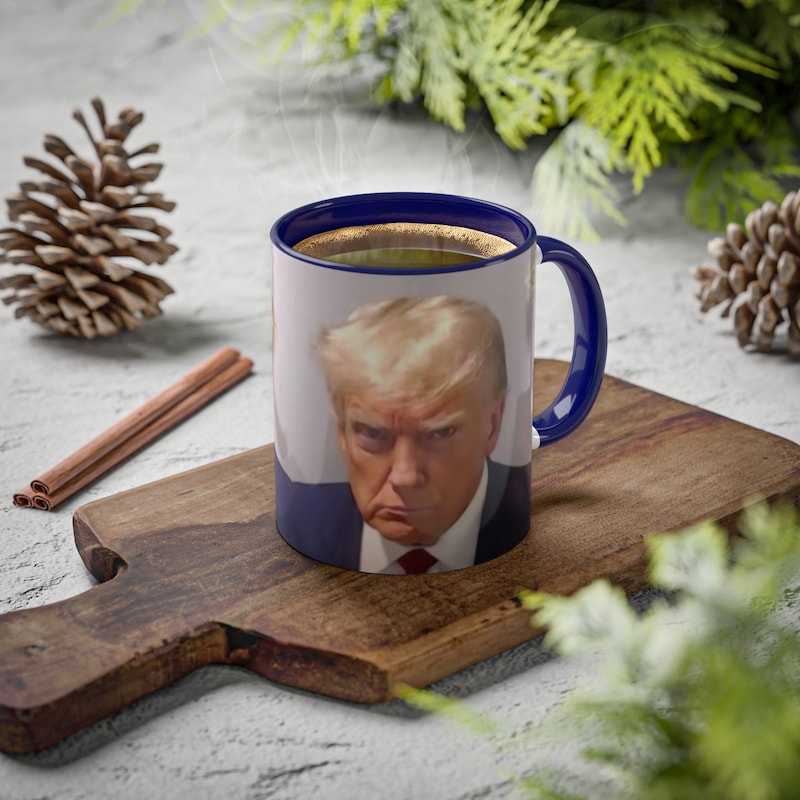 "Trump face mug shot trends as judge blocks firing of Fed’s Lisa Cook ...