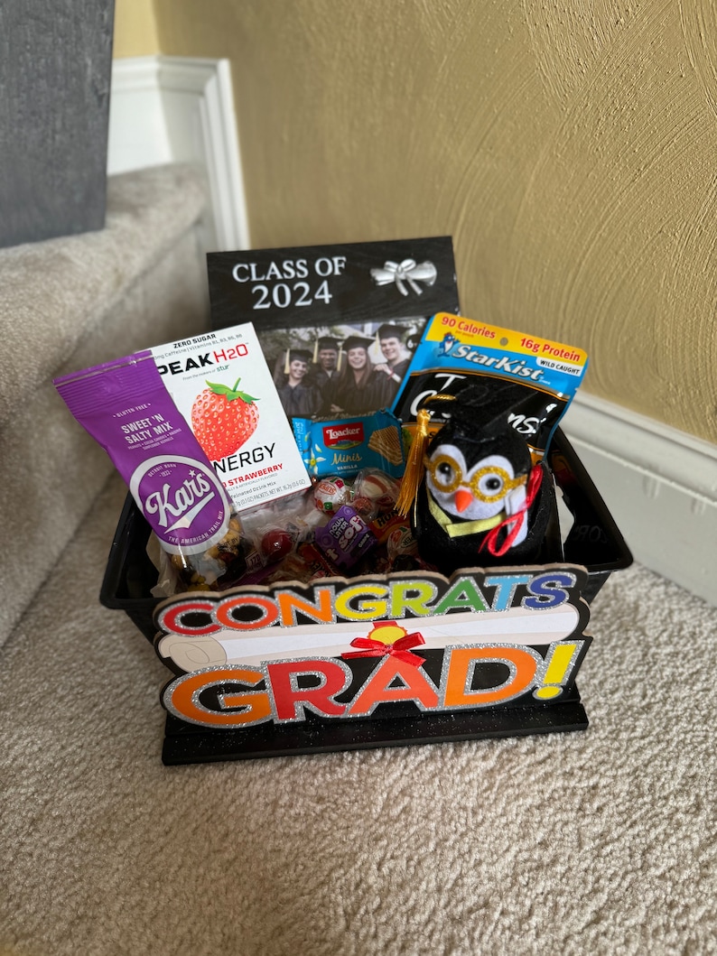 Graduation Gift Basket - Etsy
