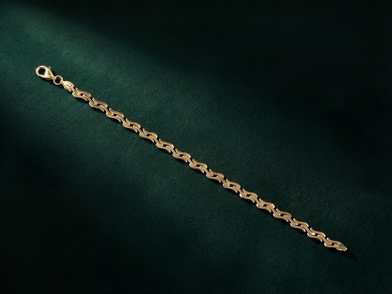 14K Gold Wave Bracelet, Minimalist Curved Link, Everyday Elegant ...
