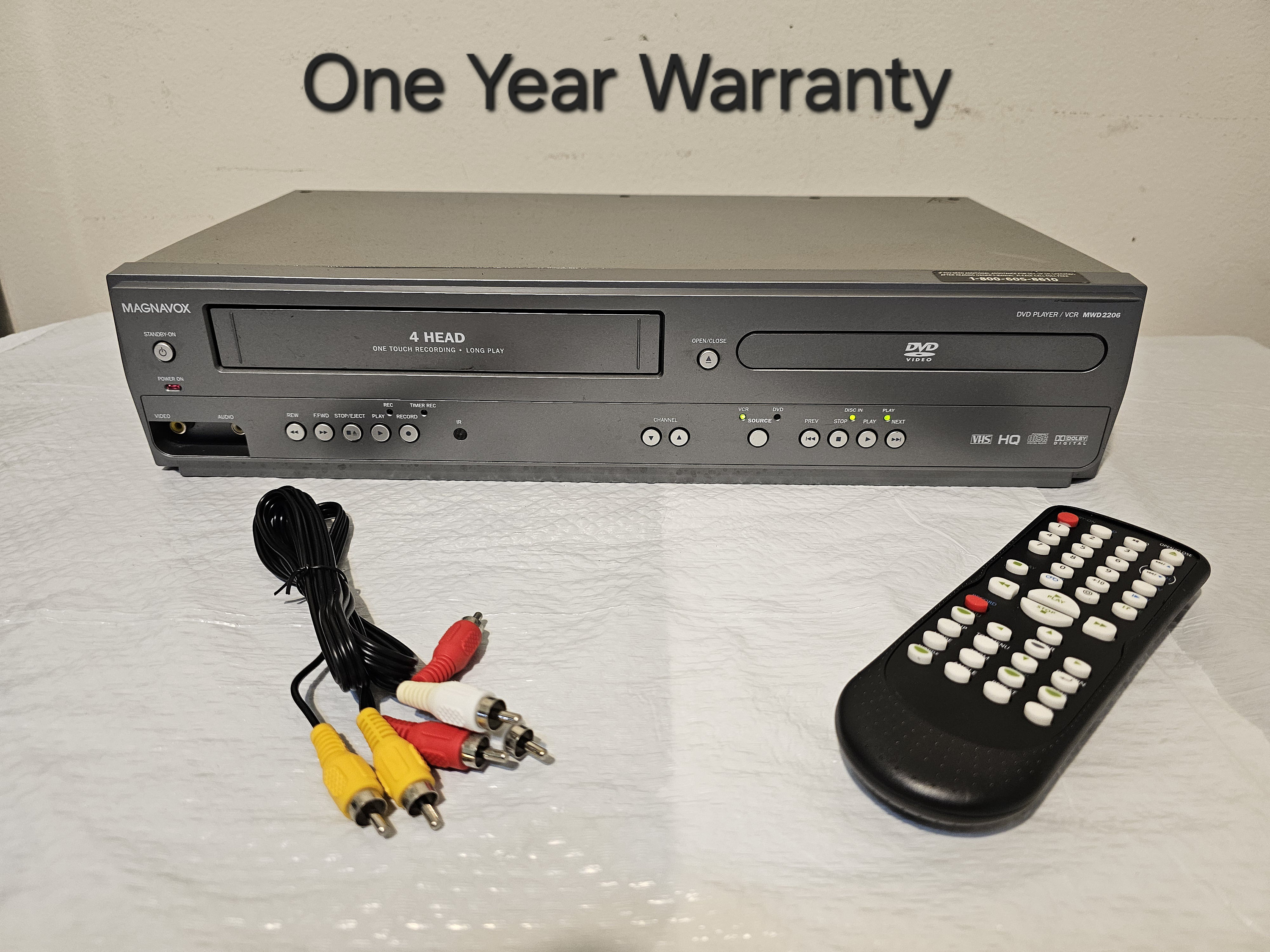 Magnavox MWD2206 VCR DVD Combo VHS Player + Remote Tested Works 1 Year ...