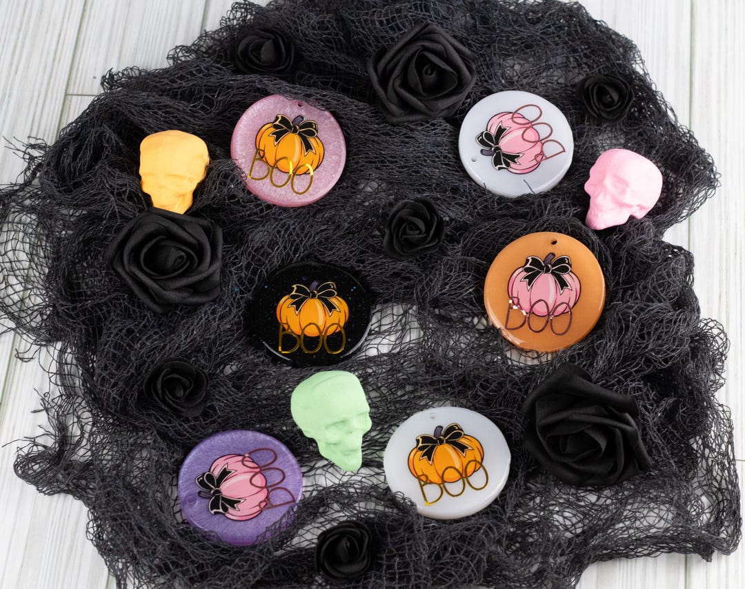 BOO Pumpkin Spice - Resin Keychain, Halloween Keyring - Etsy