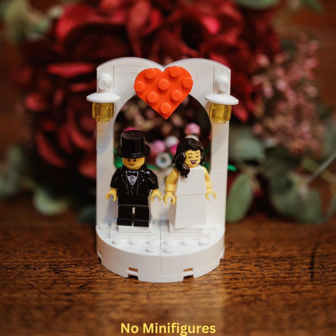 Brick Wedding Topper of Lego® | Cake Decoration | Bride and Groom Cake ...