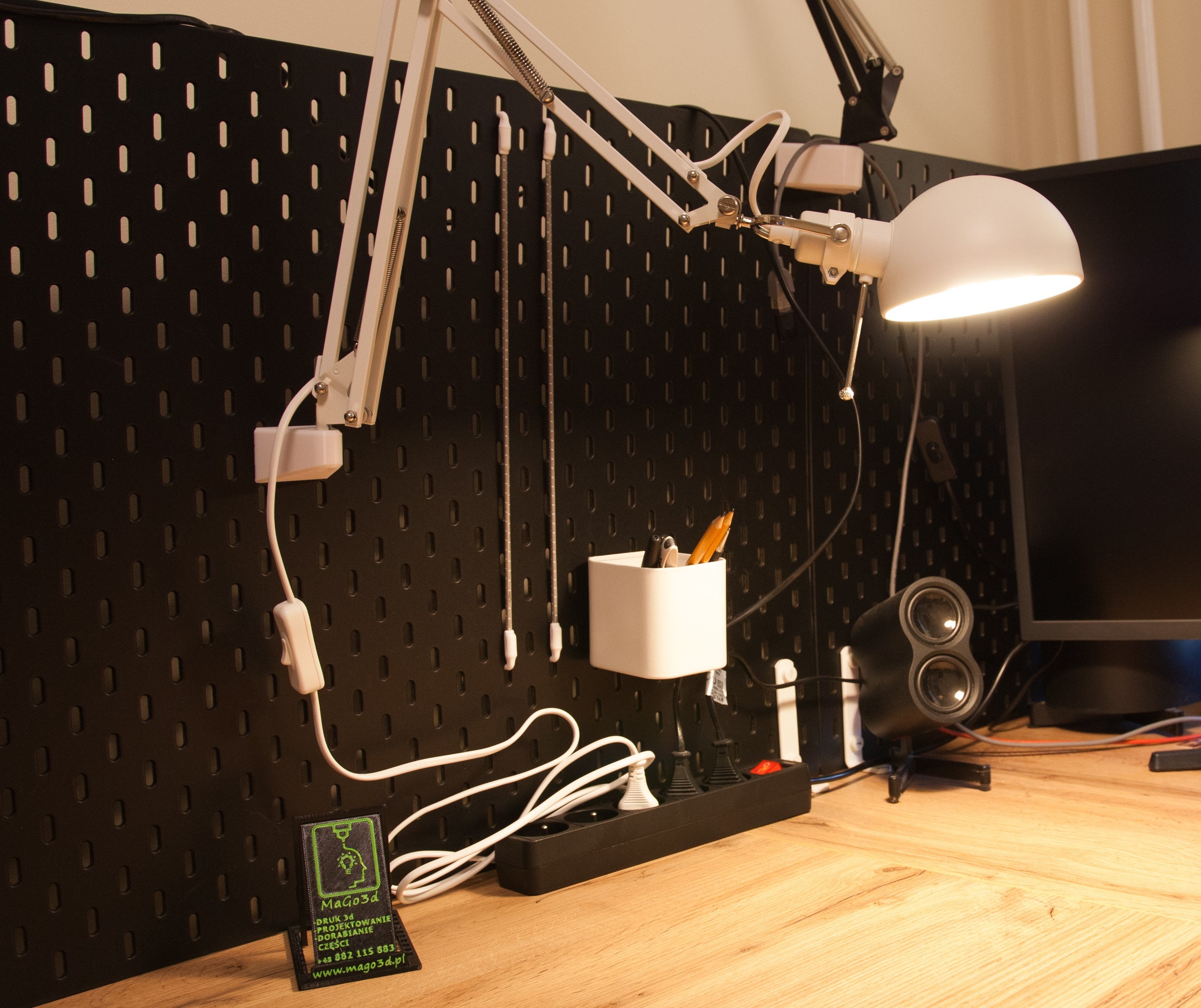 IKEA SKADIS Pegboard - FORSA Lamp Mount - Holder Support / Lampenhalter ...