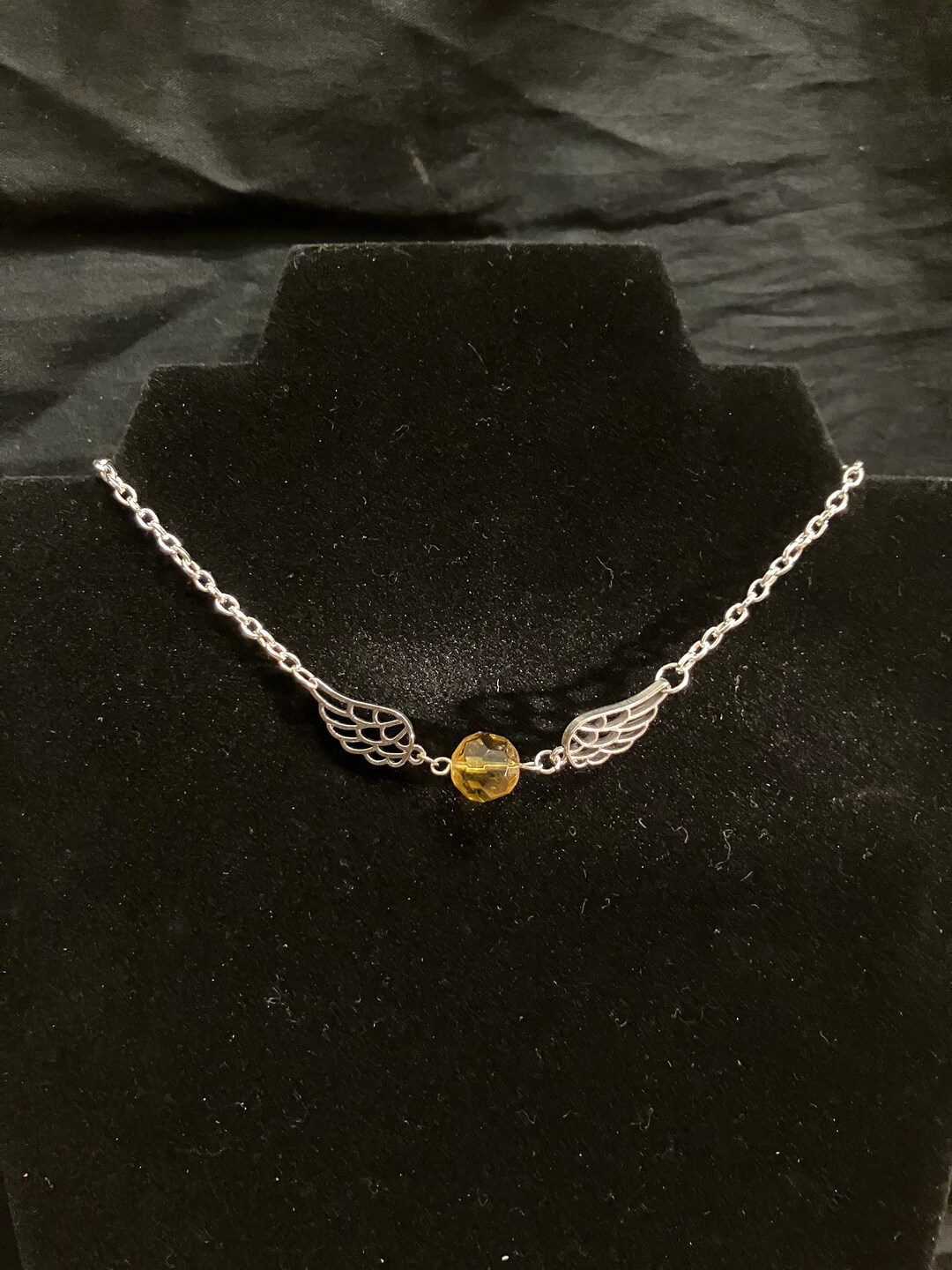 Harry Potter Golden Snitch, HP Wizarding World Necklace, Flying Snitch ...