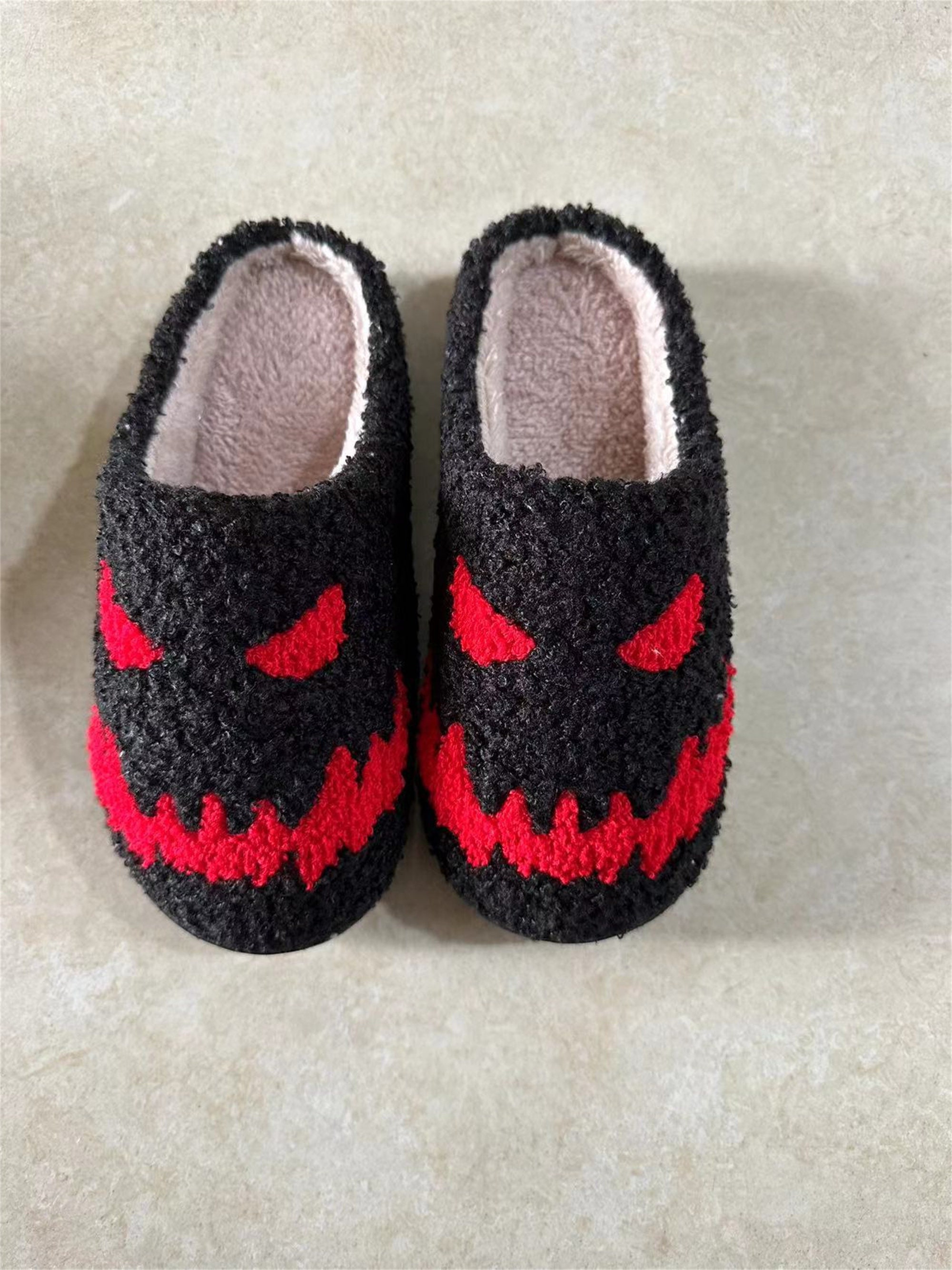 Draven Skull Fuzzy Slippers