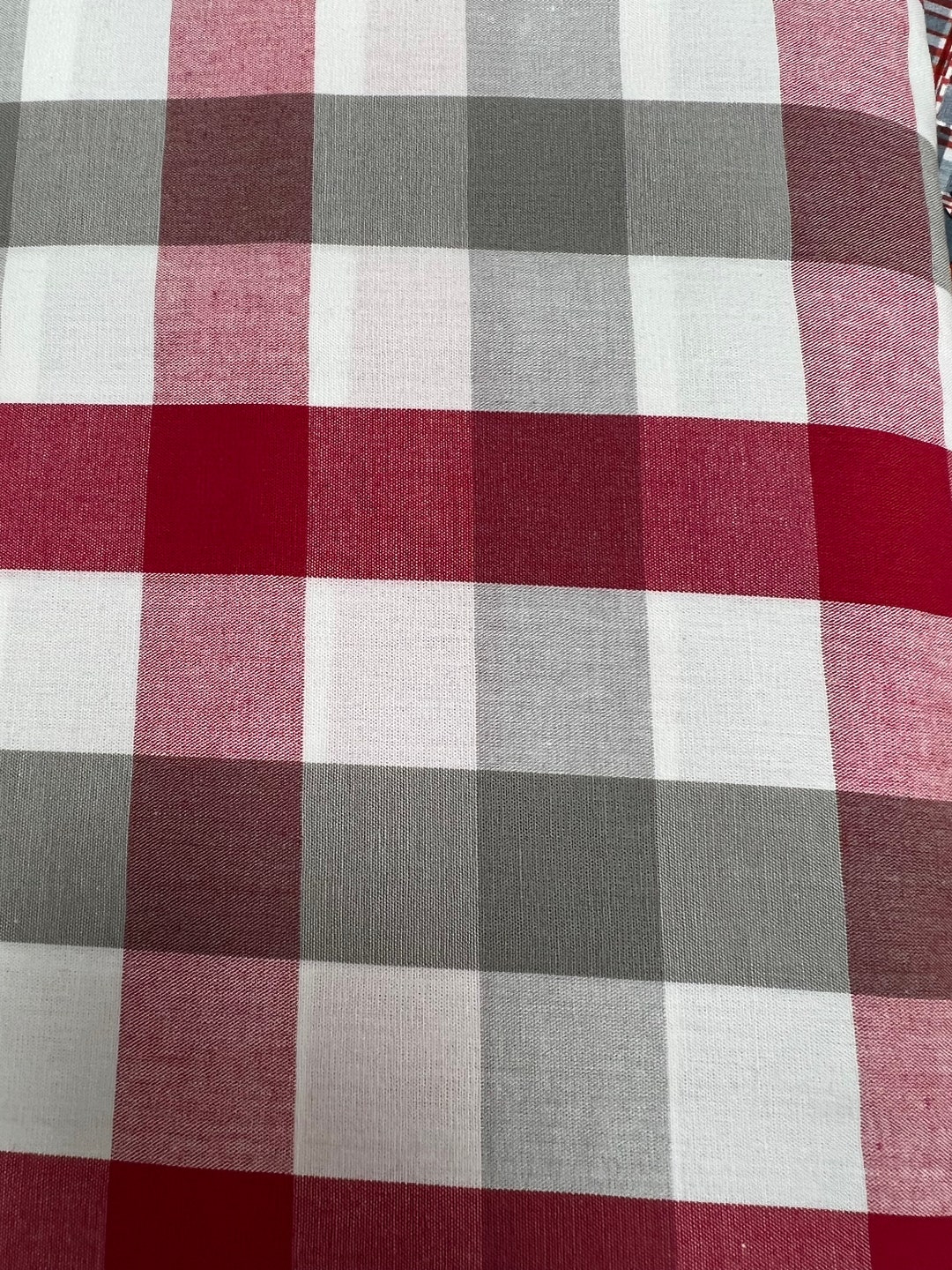 Gray and White Large Check, Buffalo Check, Fabric. Fabric Finders ...
