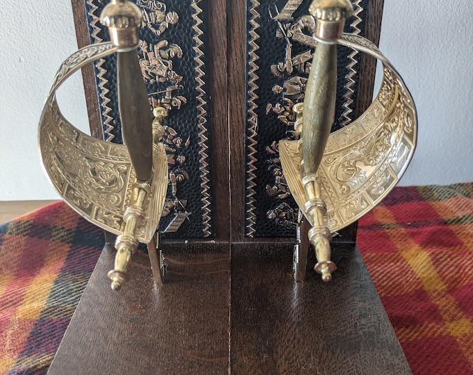 Set of 2 Vintage Sword Bookends - Etsy