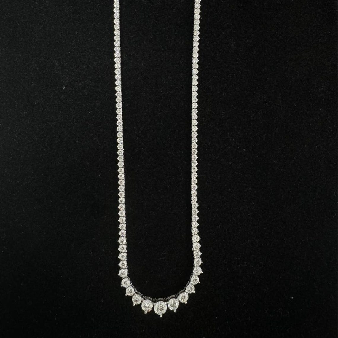 Graduated Diamond Tennis Chain. 16 Inch 3 Prong Graduated Lab Grown ...