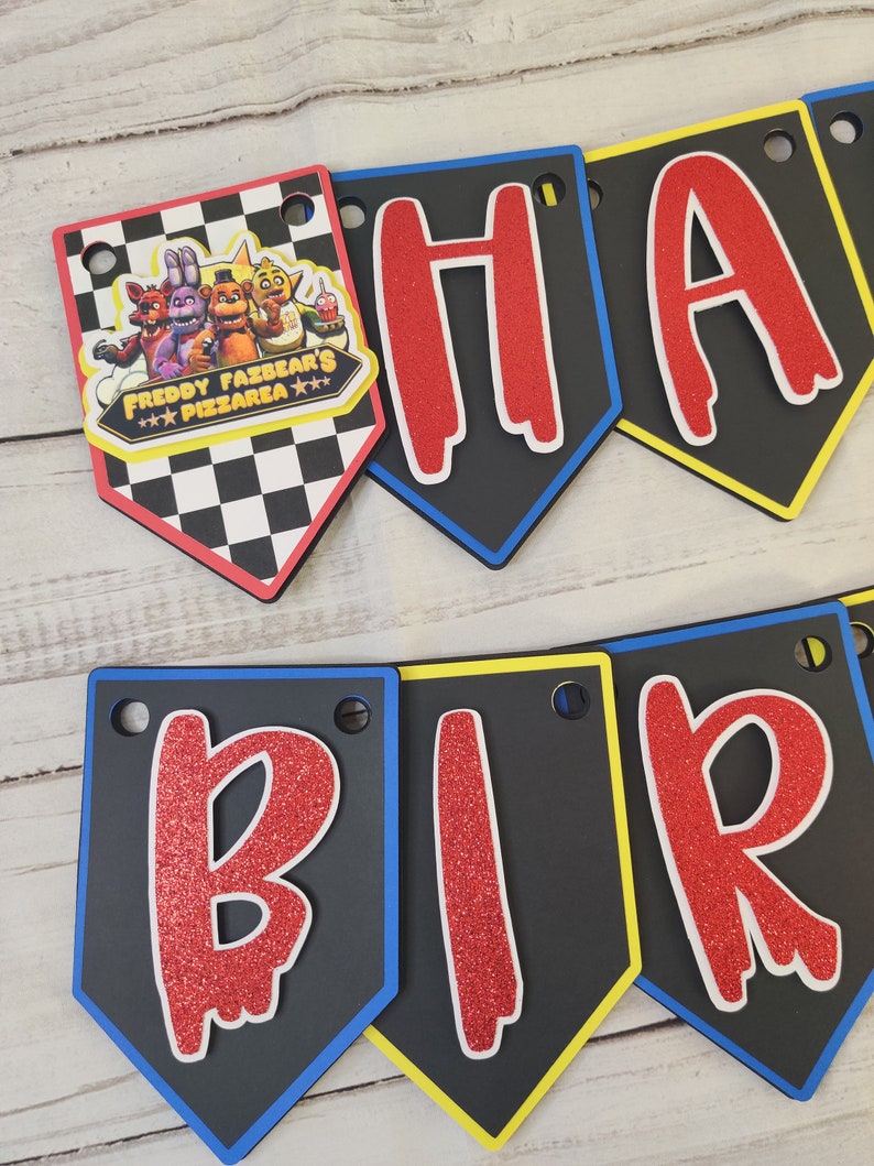 Five Nights at Freddy's Birthday Party Banner, 5 Nights Birthday Banner ...