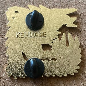 MHW Zinogre Layered Pin - Etsy
