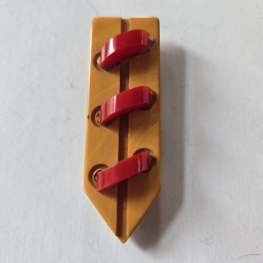 Very Unique 1930s 1940s Bakelite Fur/dress Clip Butterscotch Cherry Red ...