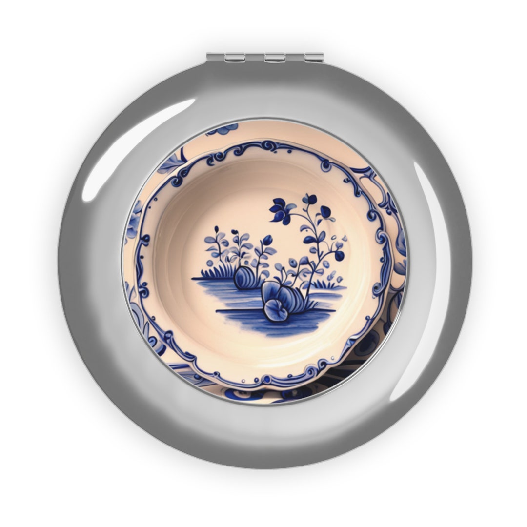 Classic Dutch Blue Delft Dish Scene, Vintage-themed Compact Travel ...
