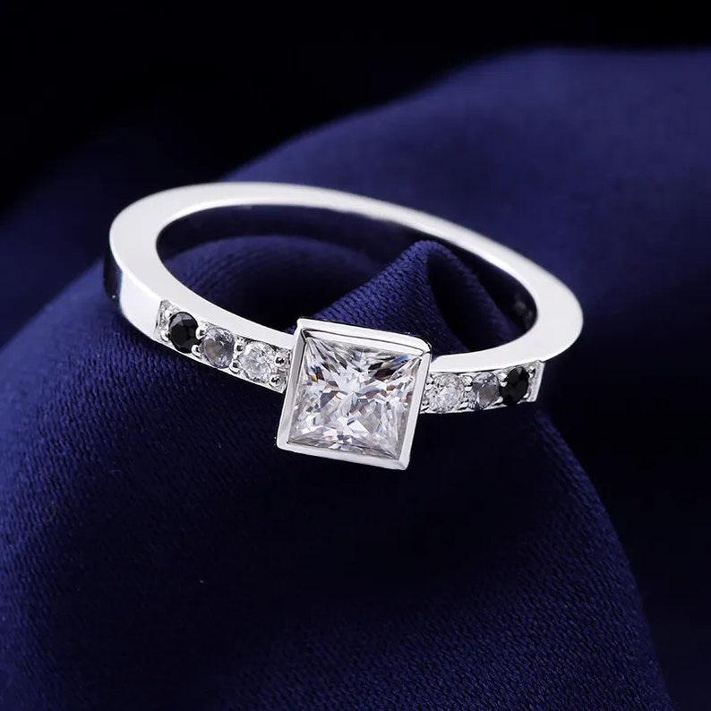 Buy 925 Sterling Silver Princess Shape Engagement Ring for Women ...