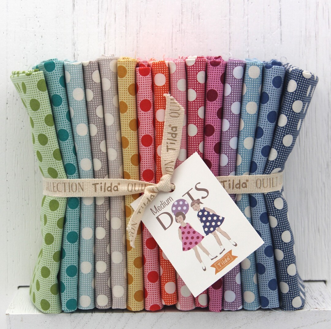 Tilda Medium Dots Fat Quarter Bundle, 15 Fabrics - Etsy