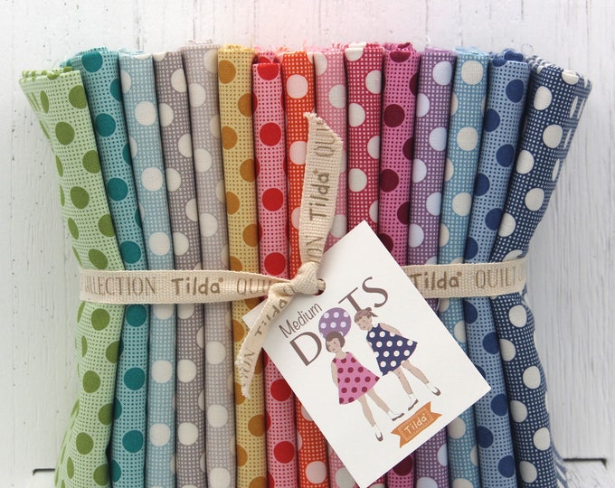 Tilda Medium Dots Fat Quarter Bundle, 15 Fabrics - Etsy