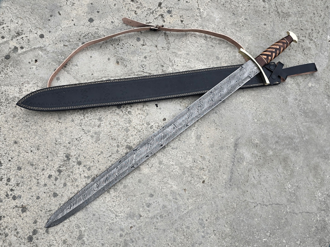 Hand-forged Damascus Steel Viking Sword: Combat-ready With Leather ...