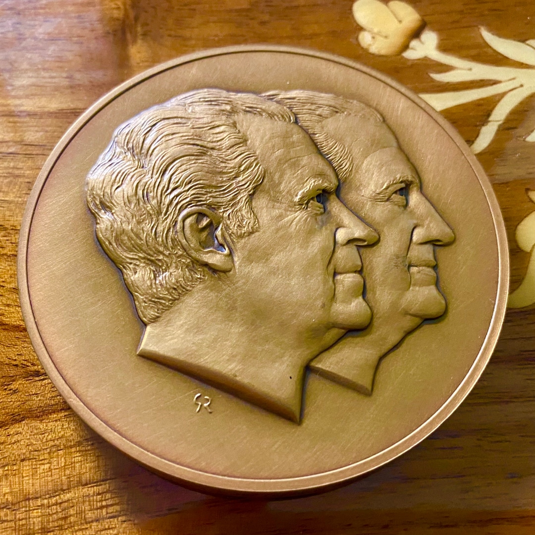 1970 Nicon Agnew Rare Large Beautiful Solid Bronze Commemorative Coin ...