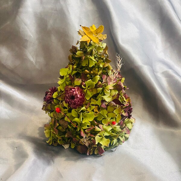 Pyramid Table Decorations - Etsy