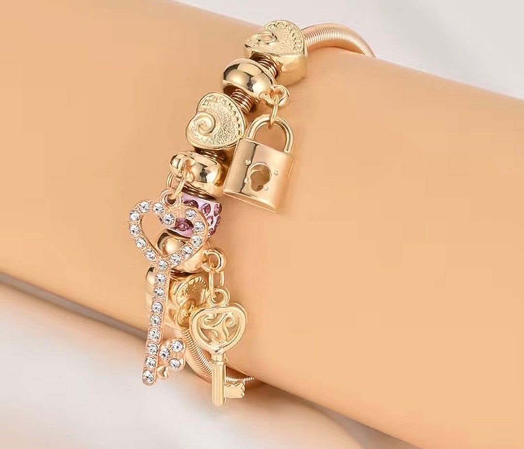 Luxury 18K Gold Plated Lock and Key Charm Bracelet. Great for ...