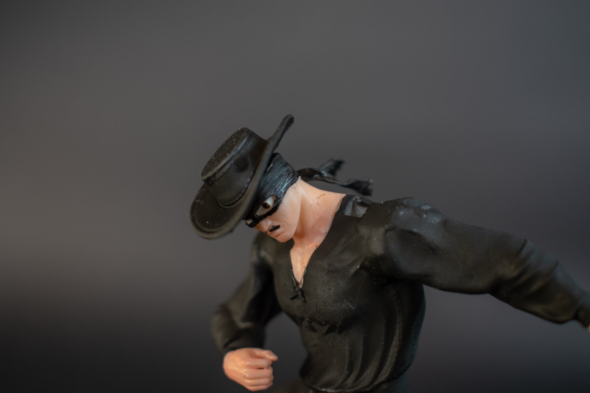 Zorro Collectible Figure – the Mask of Zorro 3D Printed Resin Model Kit ...