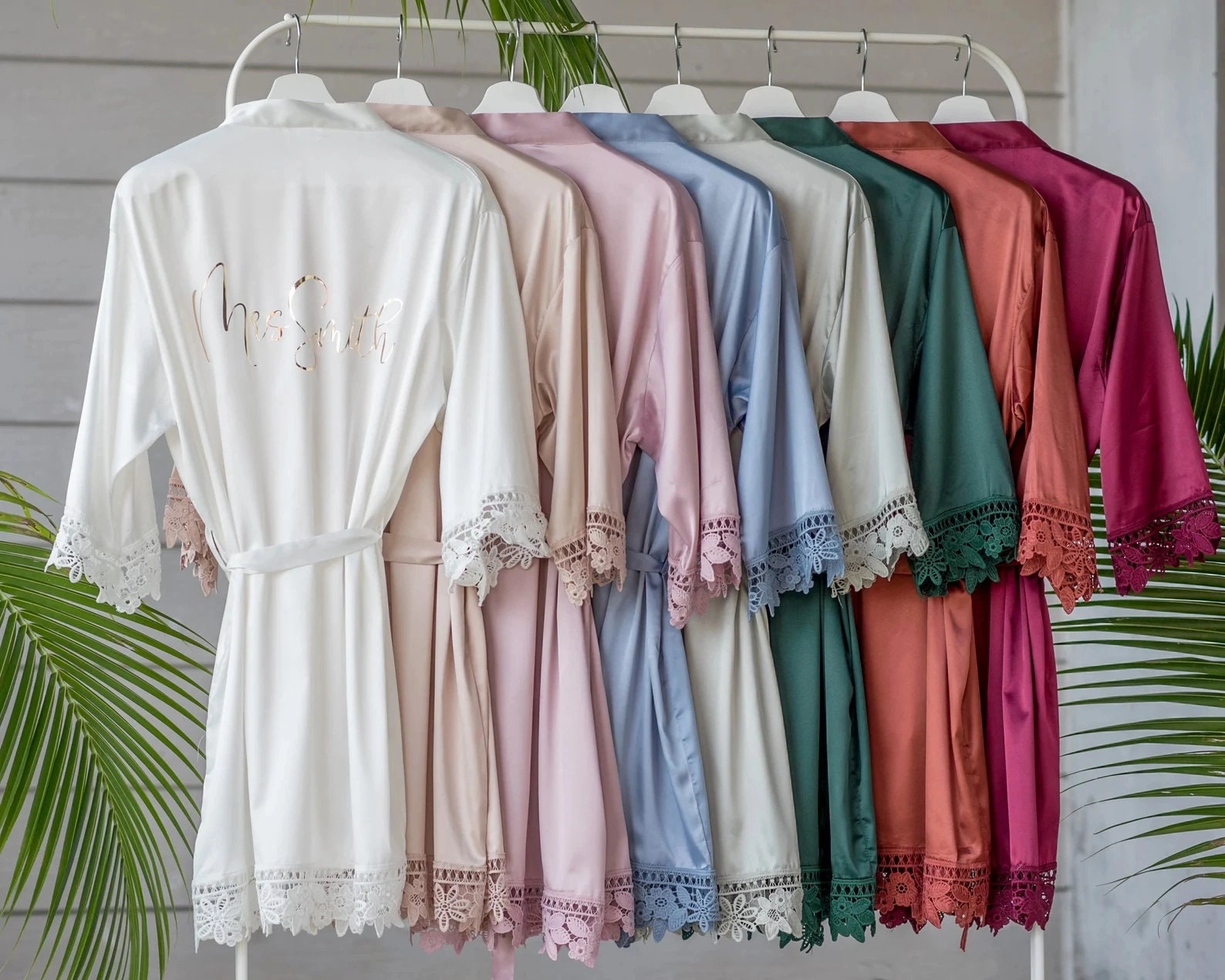Bridesmaid Robes and Personalized Presents: Cherishing Her Special Day ...