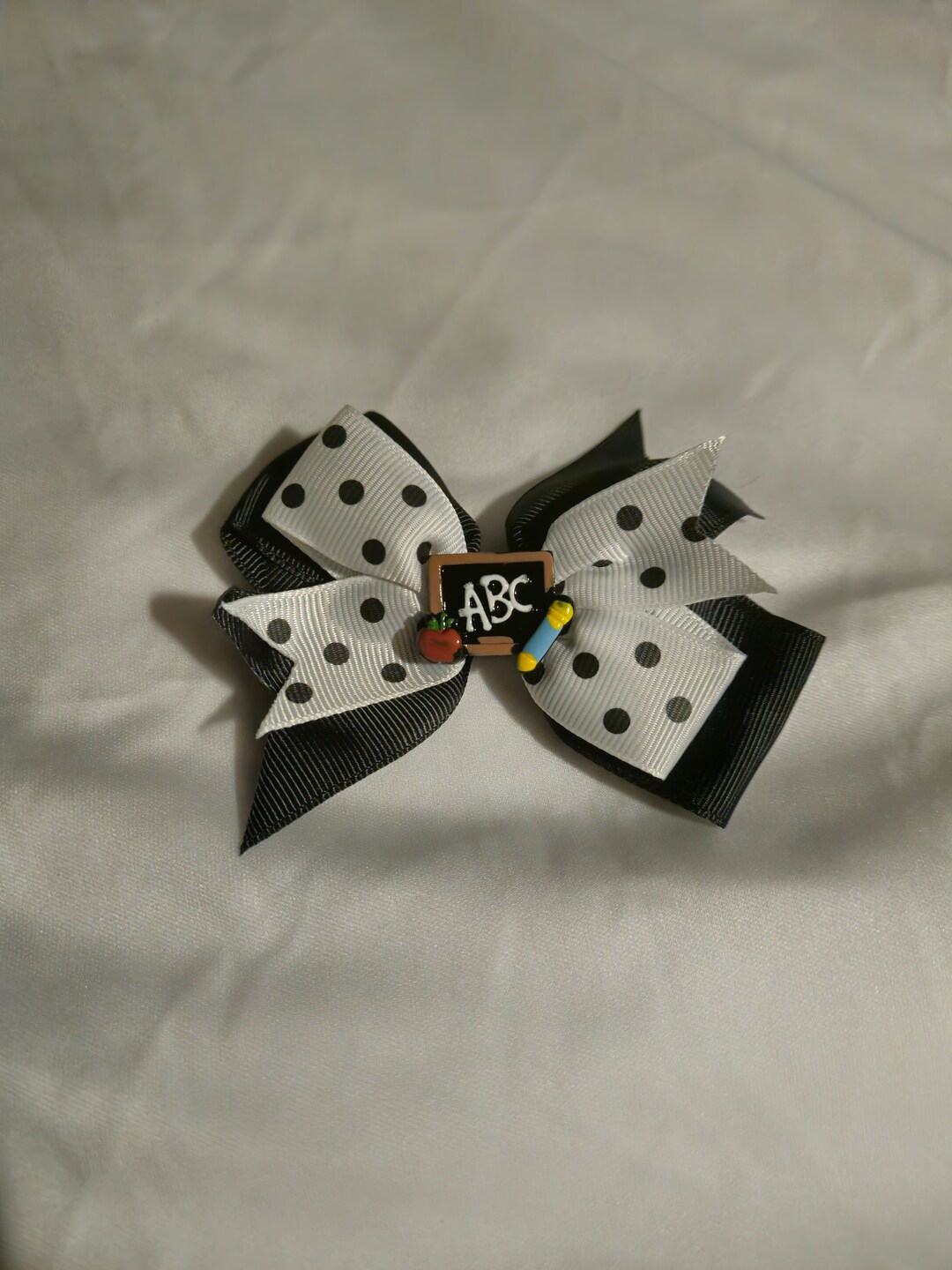 Small Black and White Polka Dot ABC Bow - Etsy