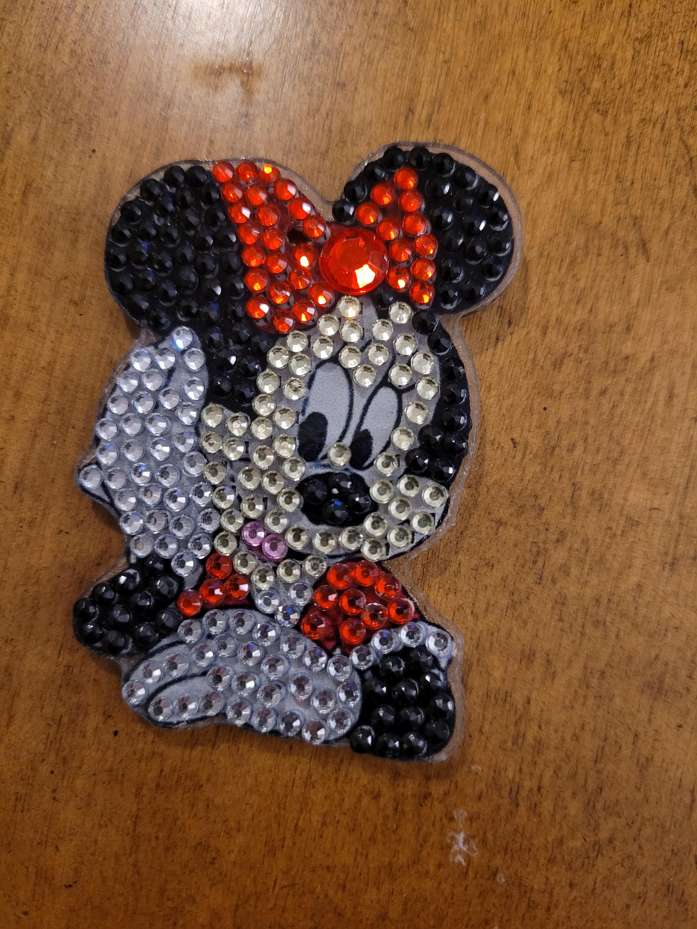 Minnie Mouse Head on Hands Keychain - Etsy