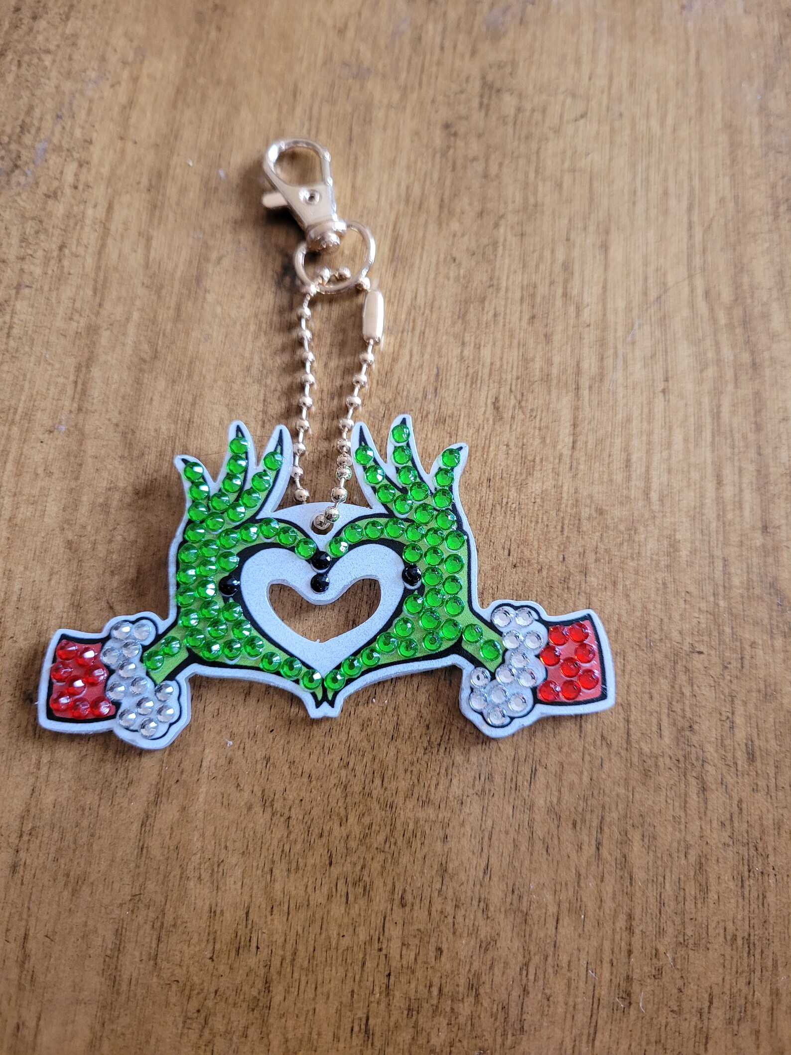 Grinch Hands Making Heart Keychain - Etsy