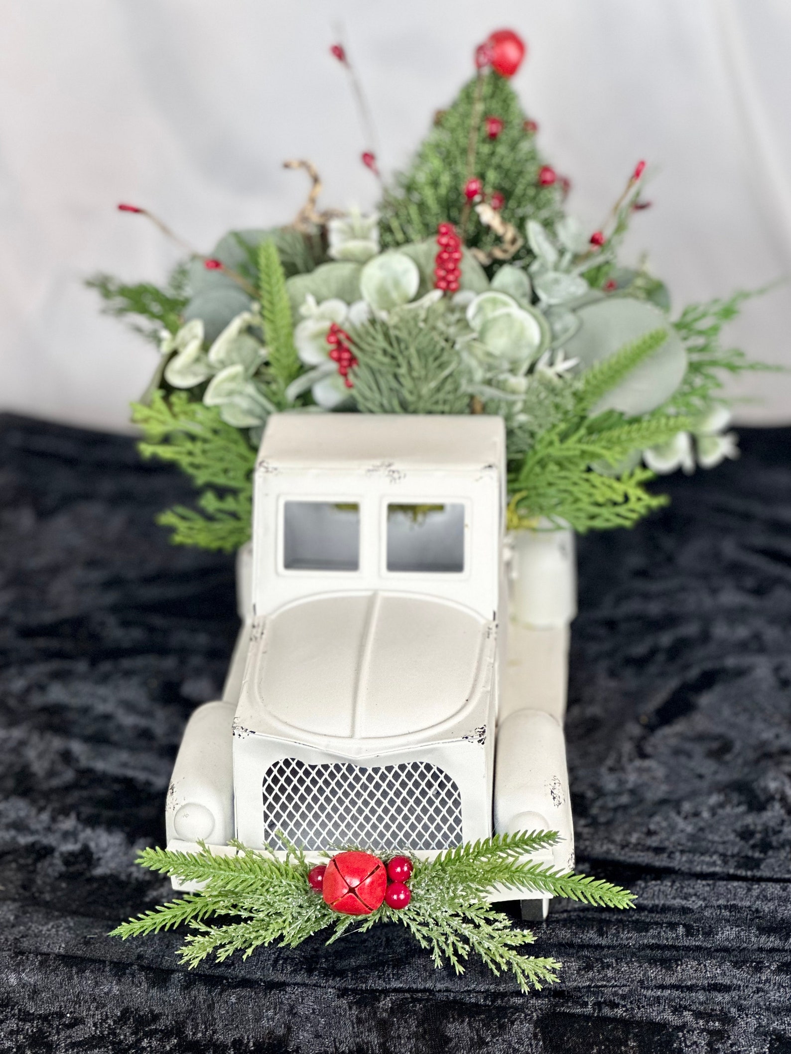 Metal Truck Christmas Centerpiece: Vintage Style Holiday Decor - Etsy