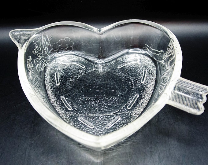Vintage Safe-bake USA Heart Shaped Glass Dishes - MCM 6.5" Wide Heart ...