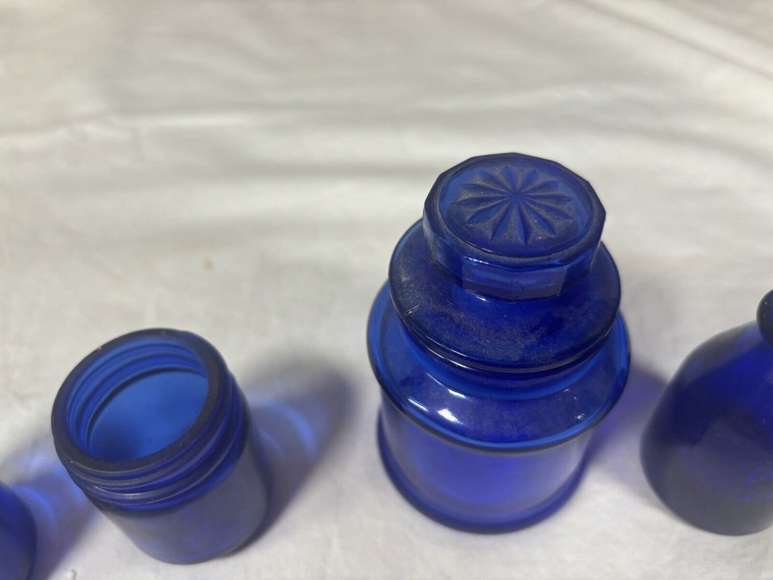 Vintage Vicks Vaporub Lidded Cobalt Blue Jar W Lid & 3 Vicks Bottle Lot ...