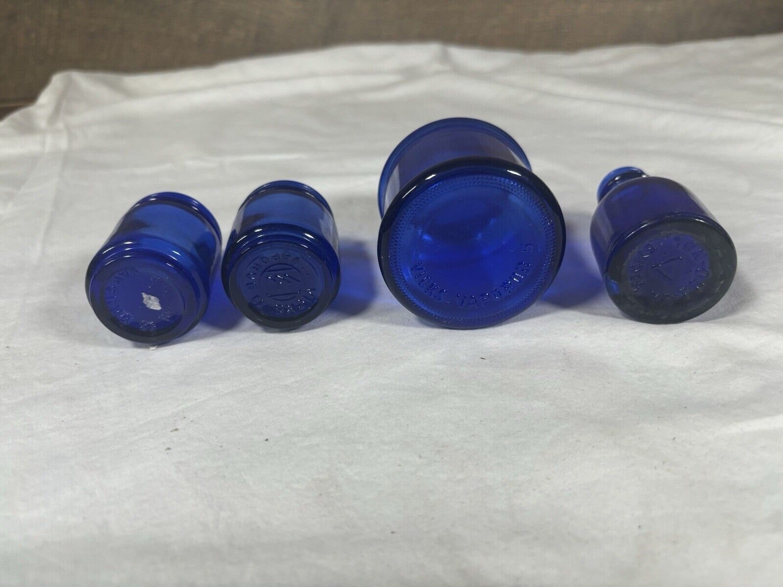 Vintage Vicks Vaporub Lidded Cobalt Blue Jar W Lid & 3 Vicks Bottle Lot ...